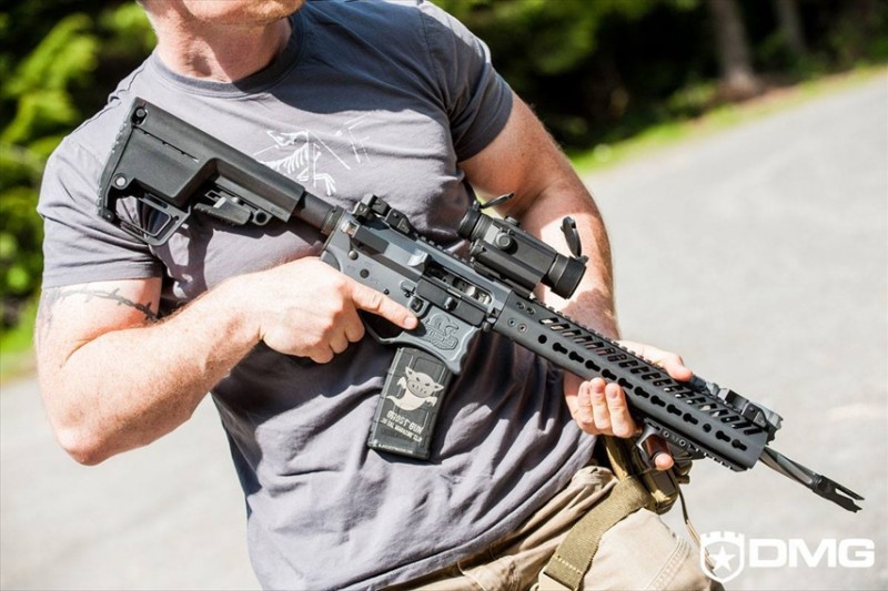 MFT BUSMIL BATTLELINK Utility Stock FDE -実物ストック-