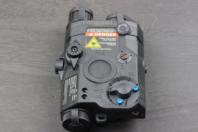 ELEMENT PEQ-15 LA-5 BK