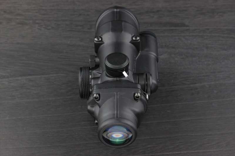 OPTICS TRIJICON ACOG Chevron 4倍スコープ