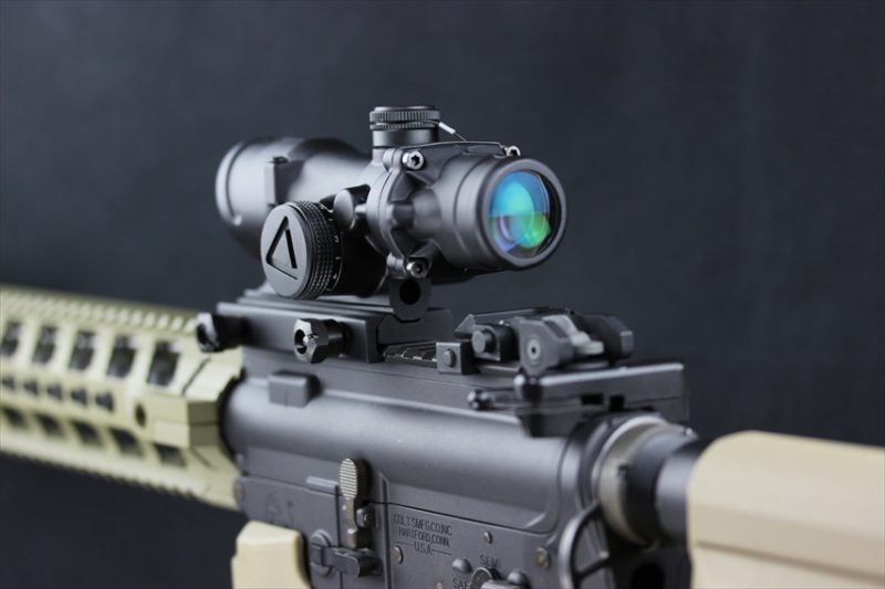 OPTICS TRIJICON ACOG Chevron 4倍スコープ