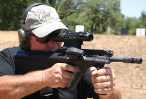 ステアーAUGについて