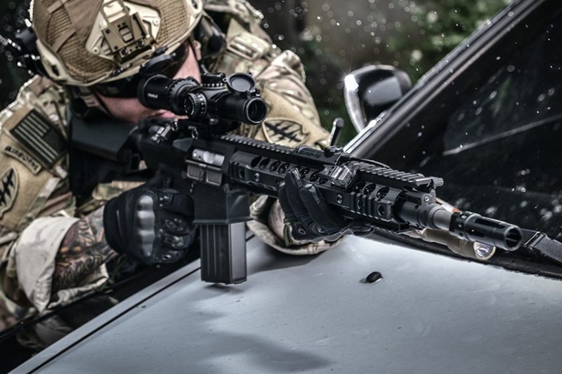 SR25 ECC ガスブロ：VFCがKAC（ナイツ）正式ライセンスの新ライフルをリリース